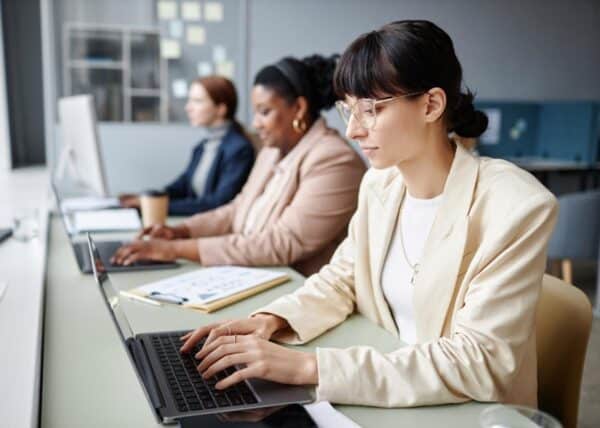 Tracker | Consulting Course | Back Office